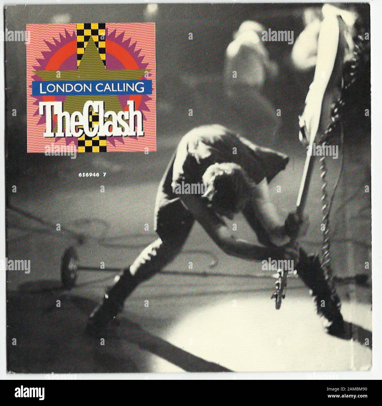 The Clash - London Calling - Classic vintage rock 7'' vinyl album Stock ...