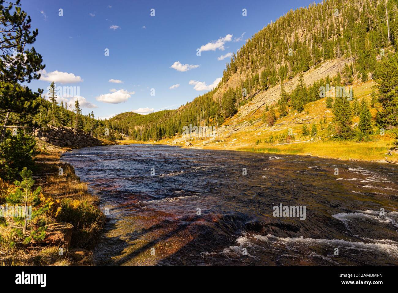 Yellowstone fluss hi-res stock photography and images - Alamy