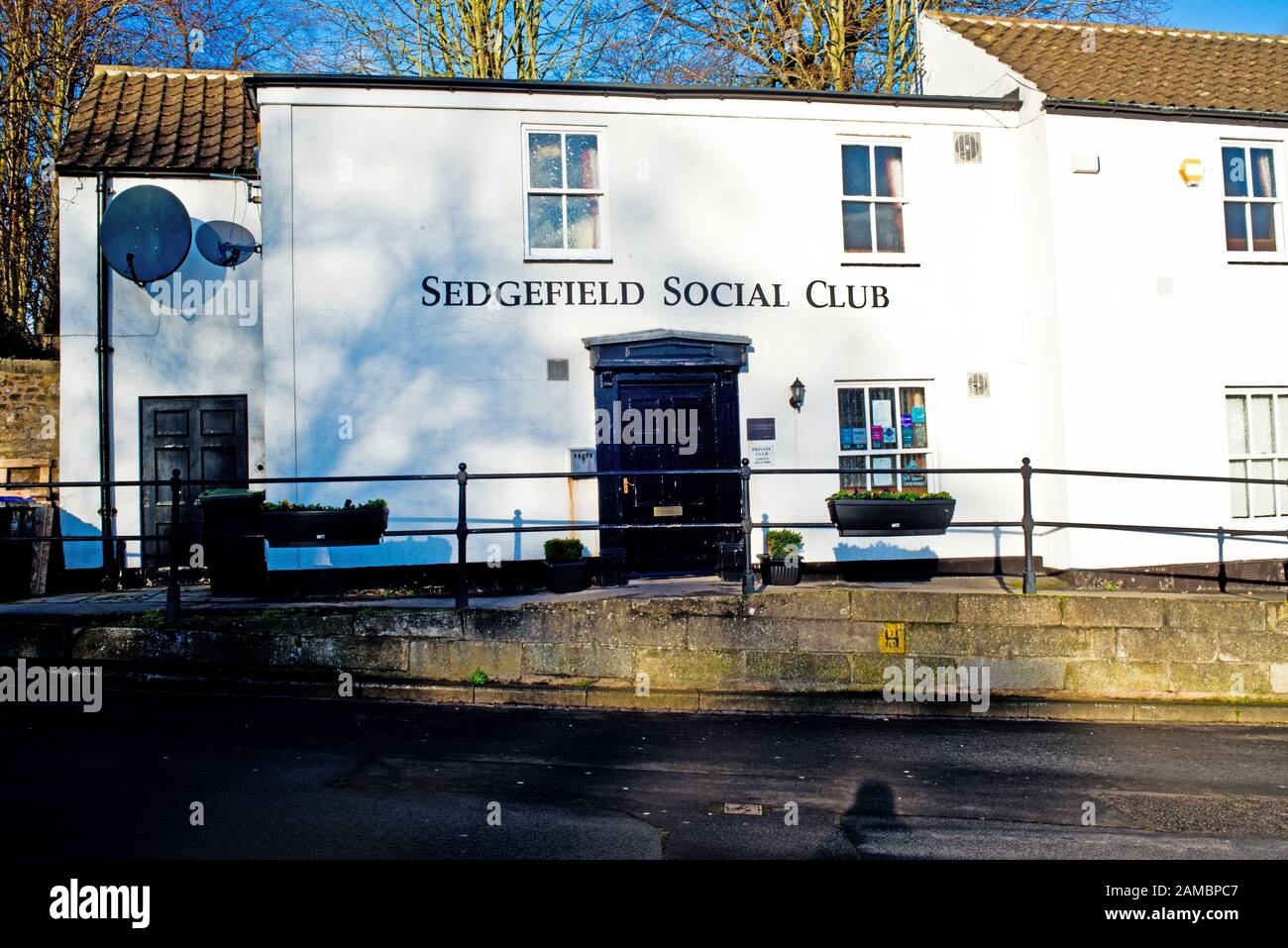 Club row hi-res stock photography and images - Alamy