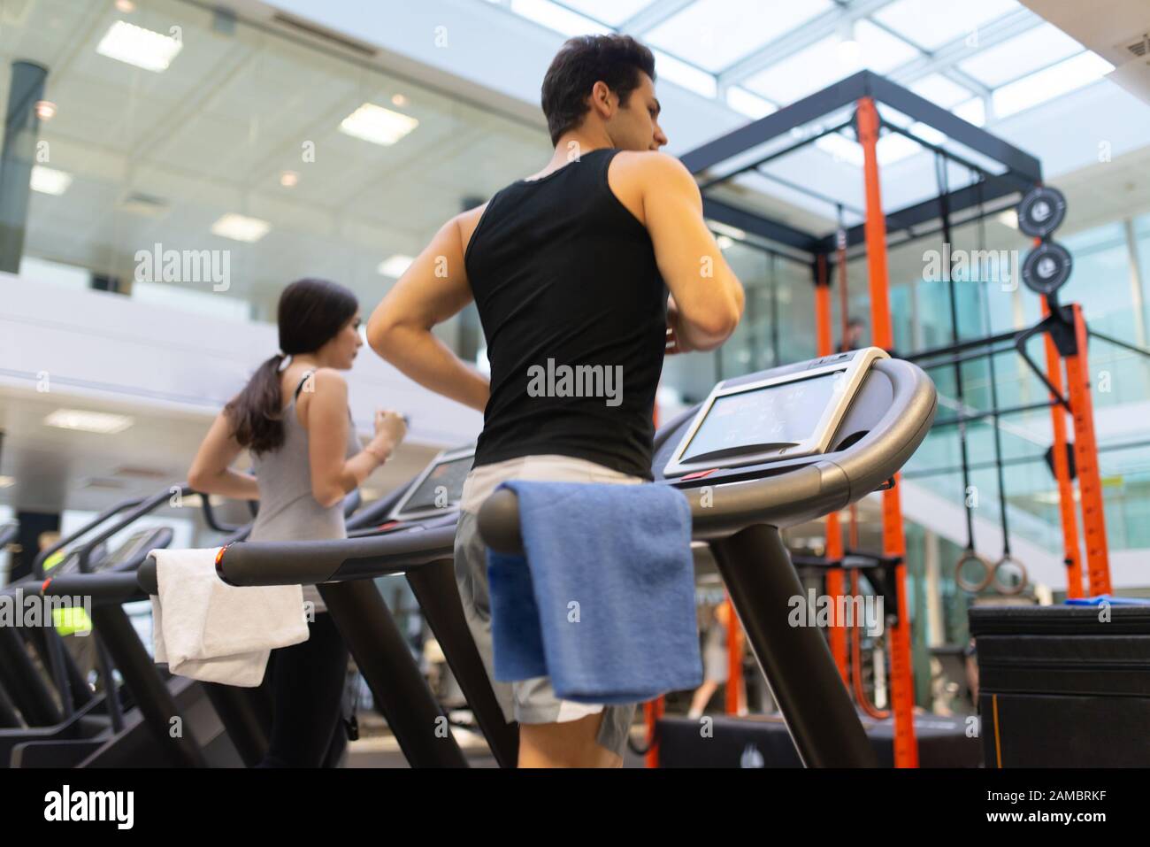 Fitness training group gymnasium running hi-res stock photography and ...