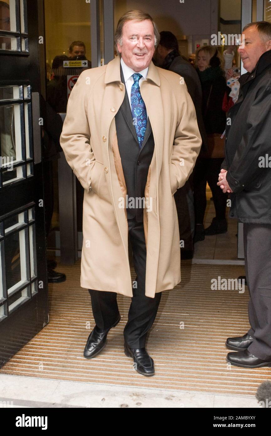 Eurovision final and terry wogan hi-res stock photography and images ...