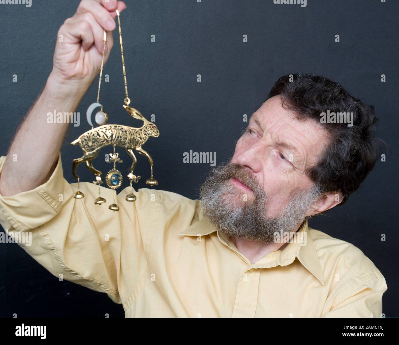 Kit williams masquerade hi-res stock photography and images - Alamy