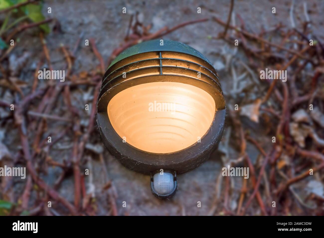 Motion shade hi-res stock photography and images - Alamy