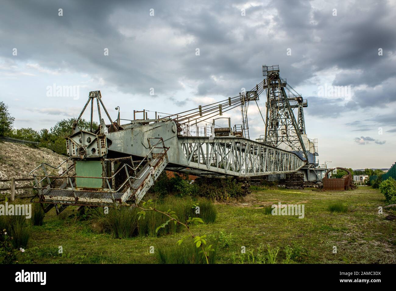 Walking dragline hi-res stock photography and images - Alamy
