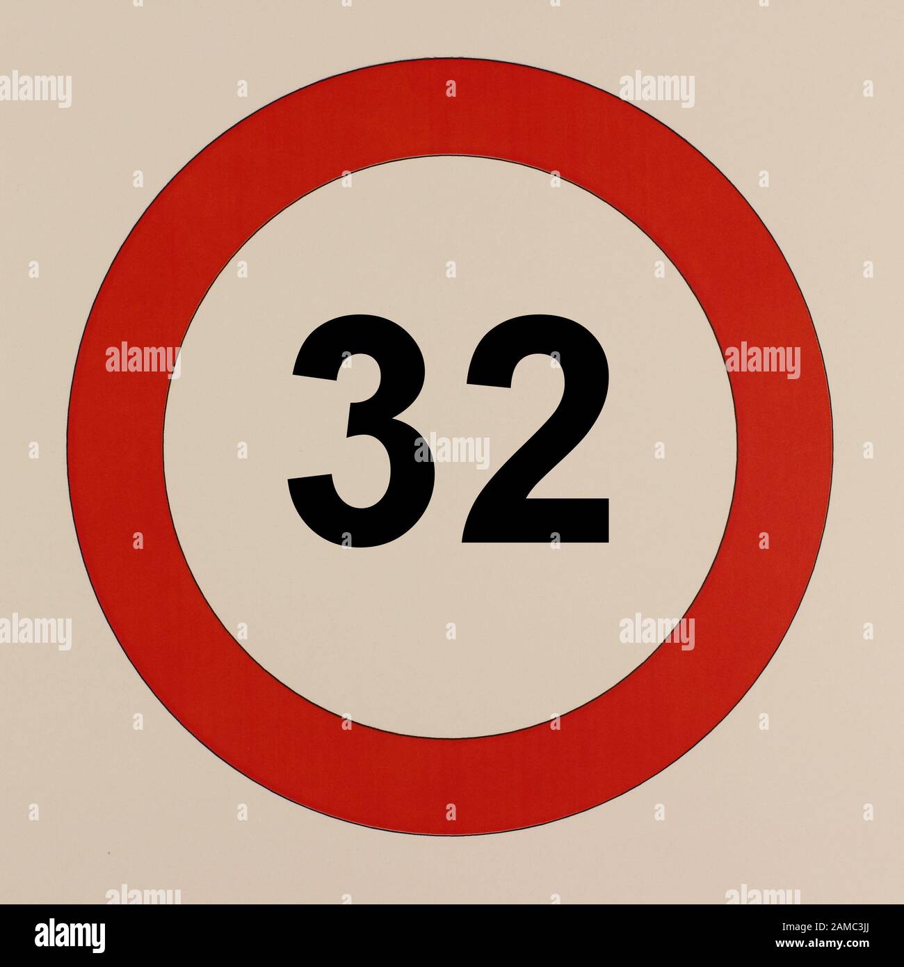 Illustration des Verkehrszeichen "Maximalgeschwindigkeit 32 km/h Stock ...