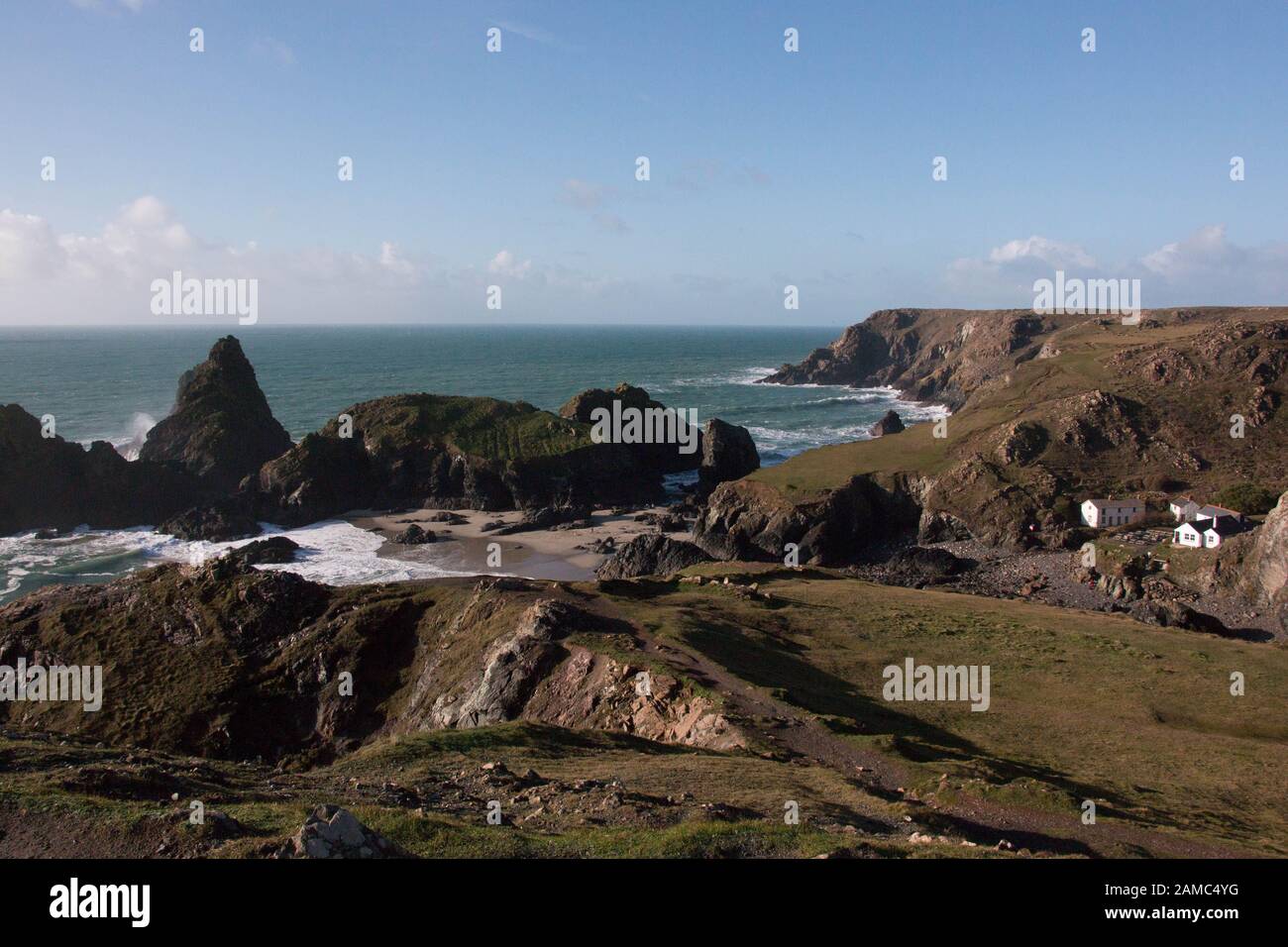 Kynance Cove with whitewashed cafe from south west coast path Stock ...
