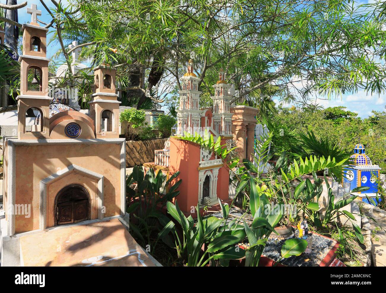 Mexican traditional cemetery, Riviera Maya, Mexico Stock Photo - Alamy