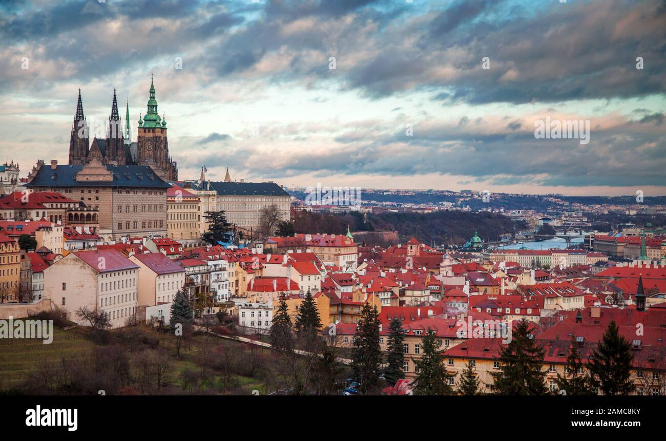 Prague panorama castle hi-res stock photography and images - Alamy
