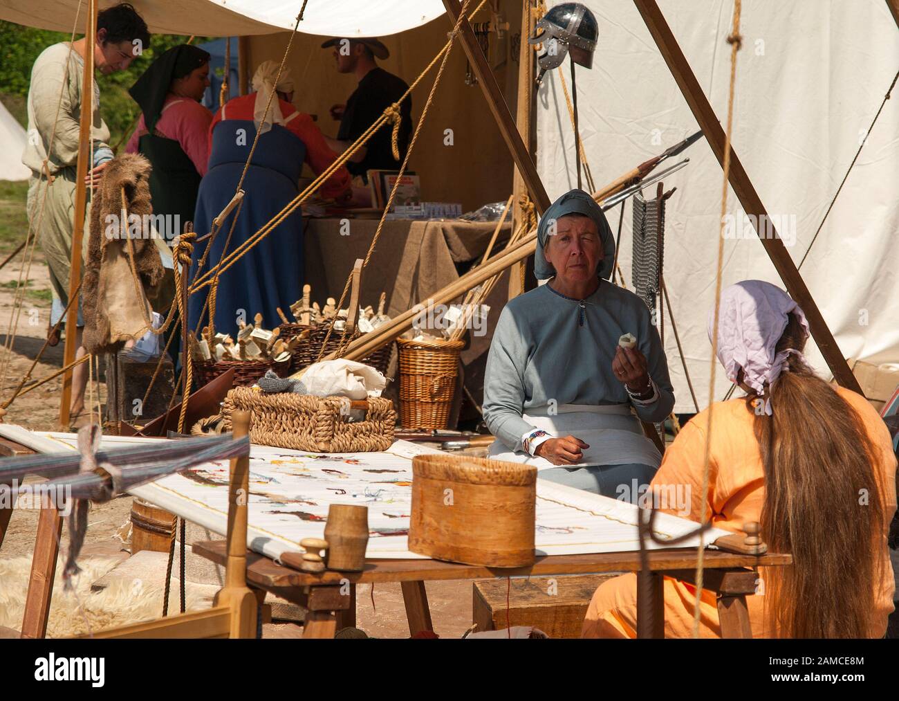 Anglo saxon village reenactment hi-res stock photography and images - Alamy