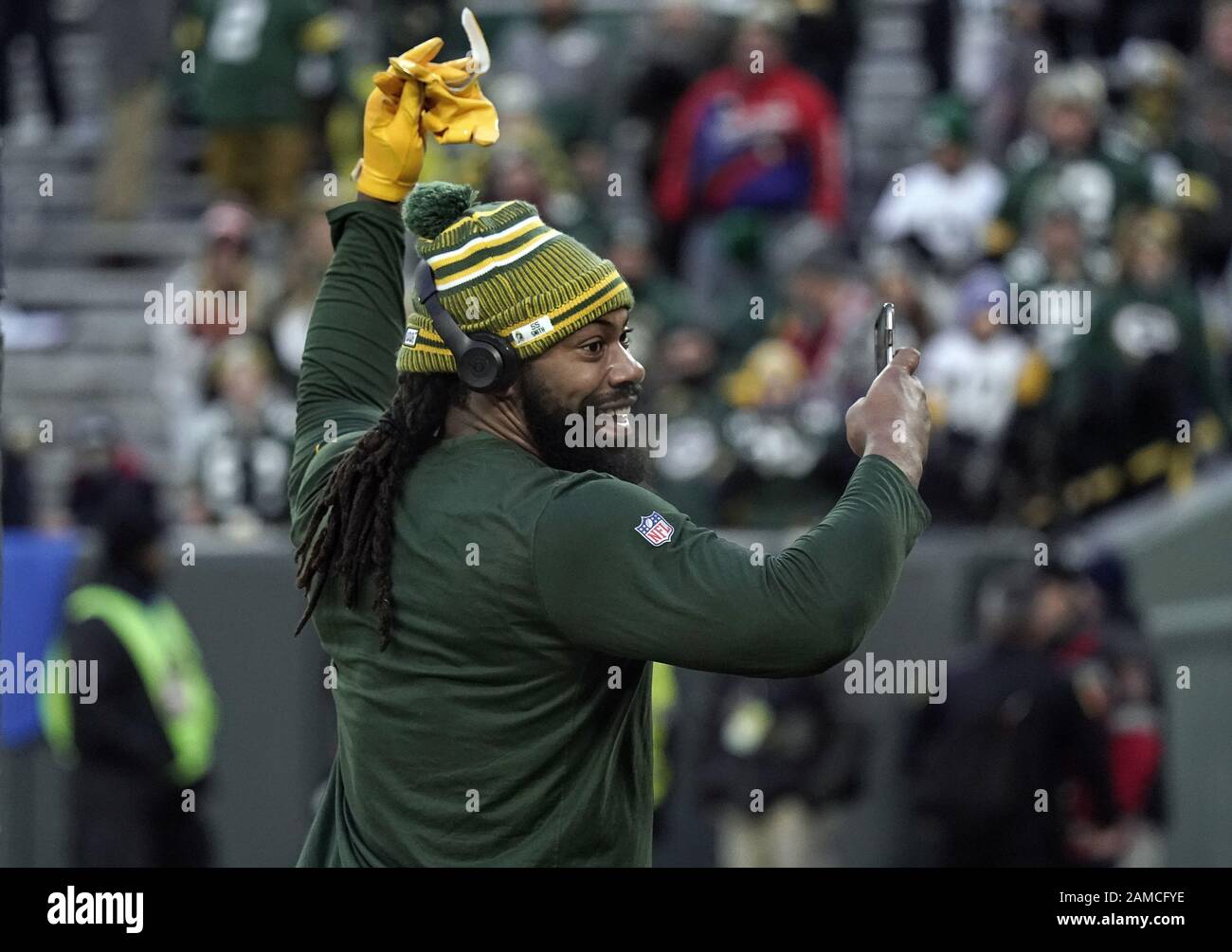 Wisconsin football fans hi-res stock photography and images - Alamy
