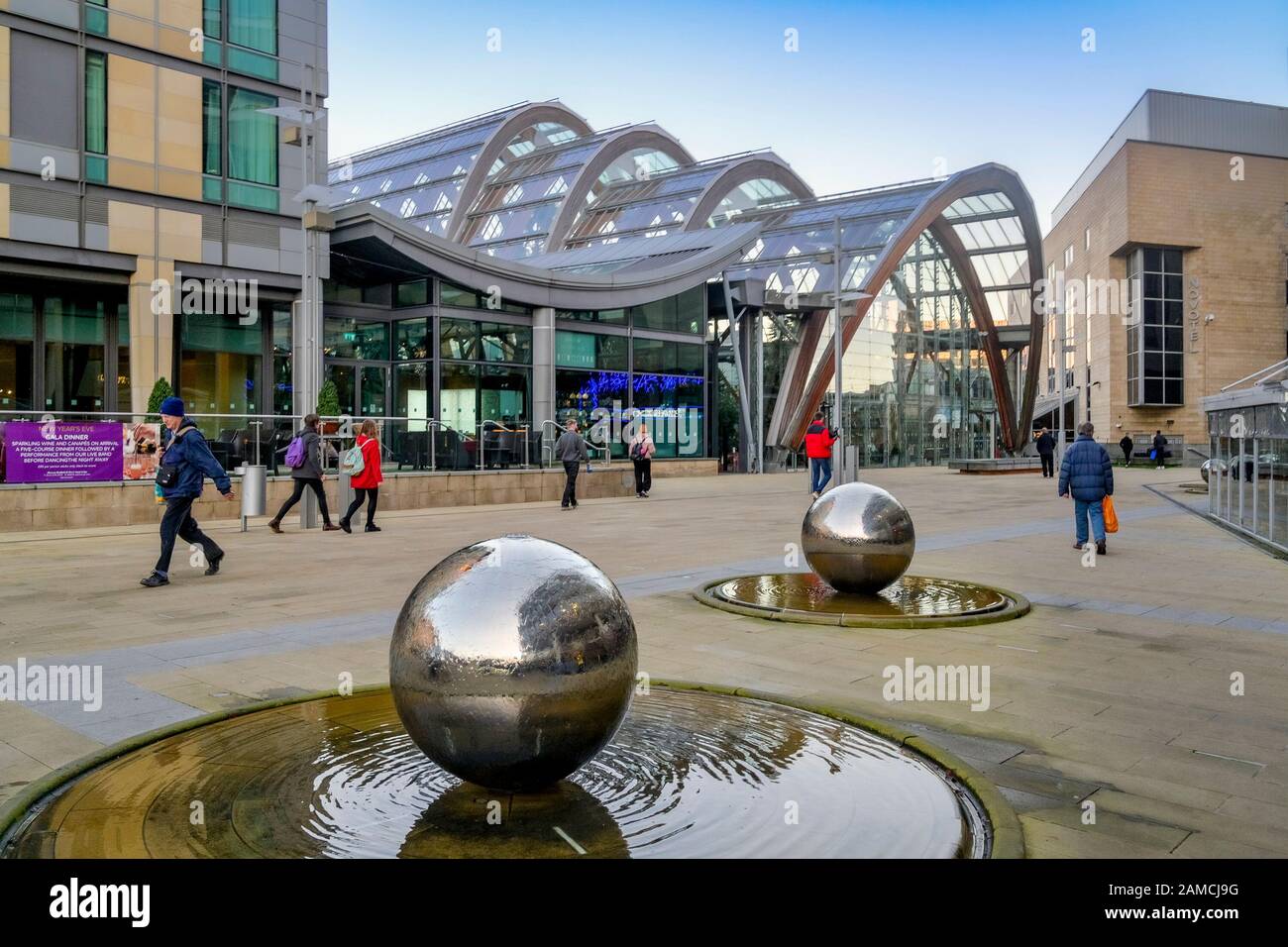 Sheffield millennium square hi-res stock photography and images - Alamy