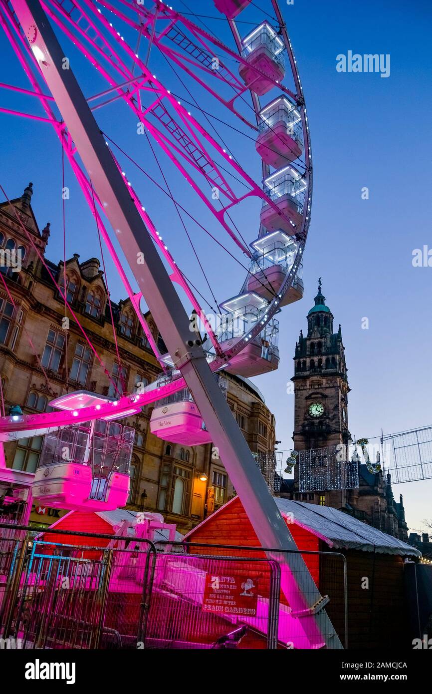 Ferris wheel, Sheffield Christmas Market, Sheffield, Yorkshire, England ...