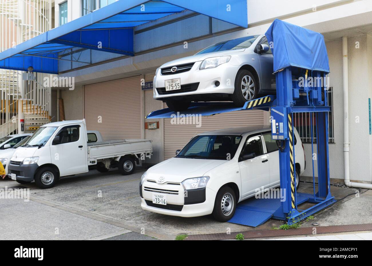 Japanese car park hi-res stock photography and images - Alamy