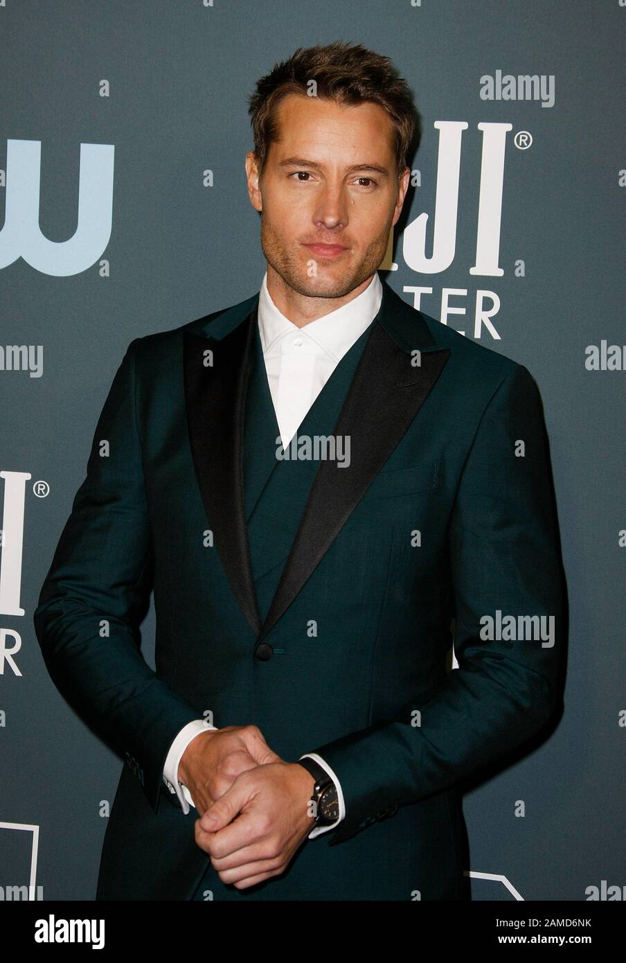 Justin hartley critics choice hi-res stock photography and images - Alamy