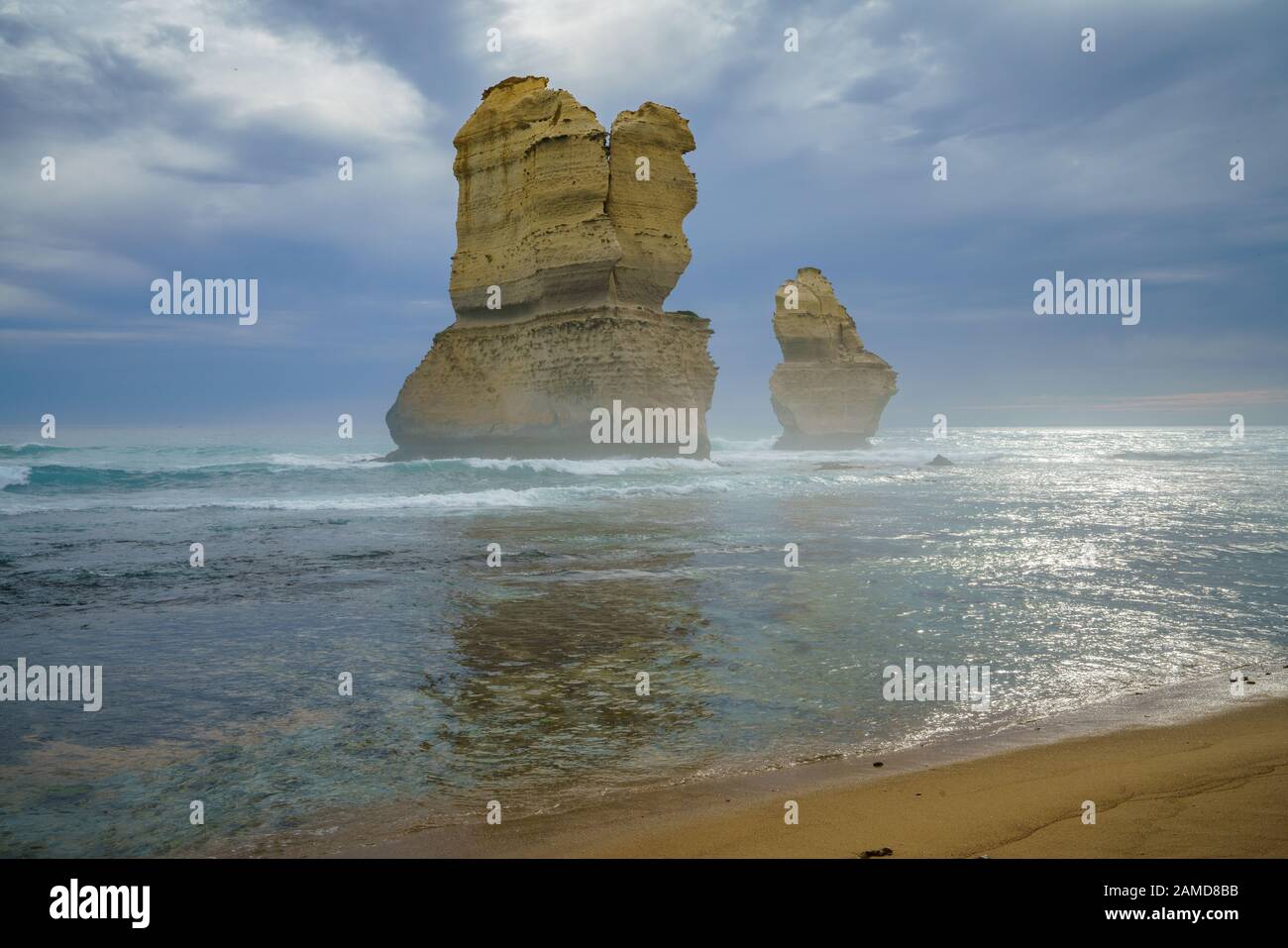 famous gibson steps at sunset, twelve apostles, great ocean road in ...