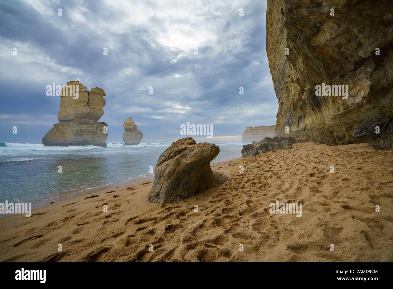 famous gibson steps at sunset, twelve apostles, great ocean road in ...