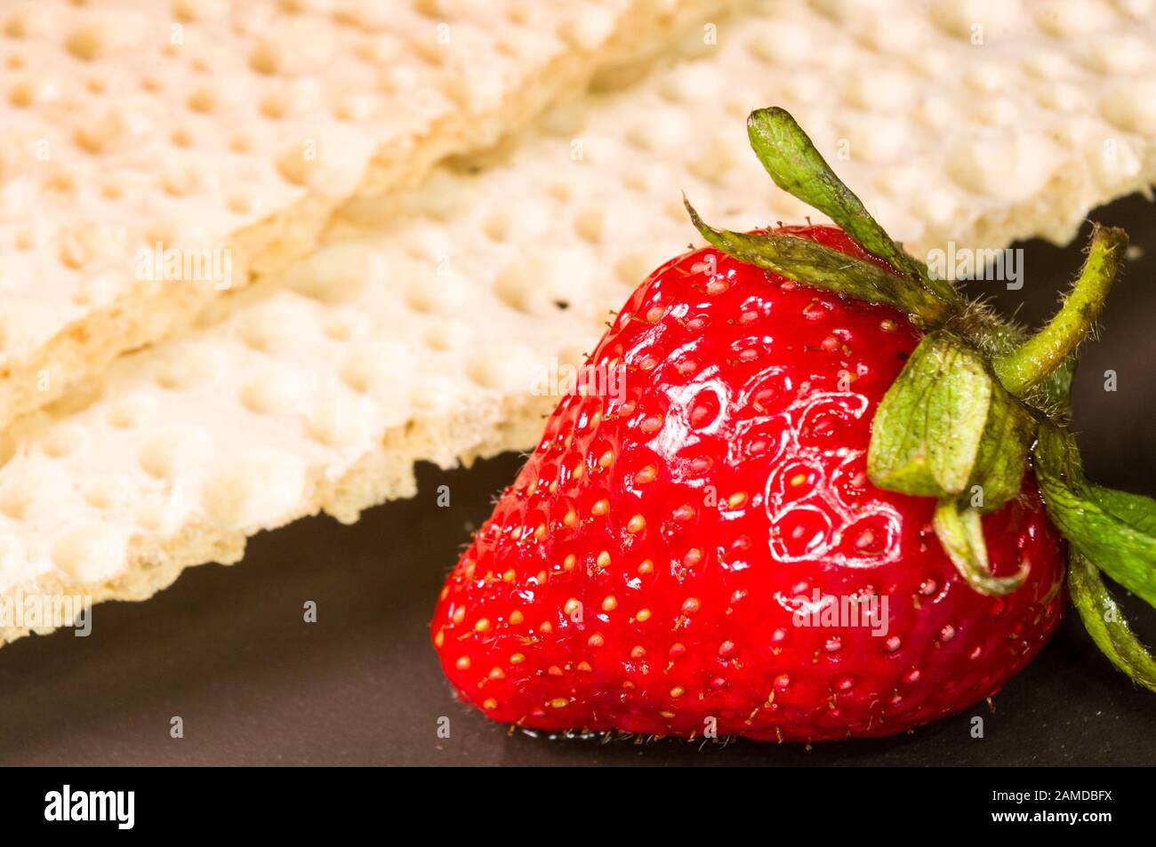 fresh strawberry and diabetic diet crunches - crispy waffle bread from ...