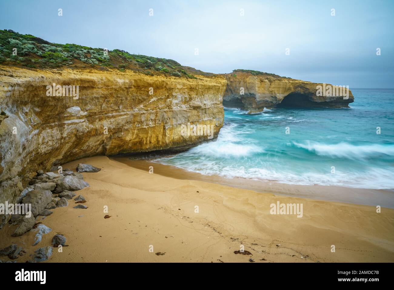 london bridge lookout at great ocean road, victoria, australia Stock ...