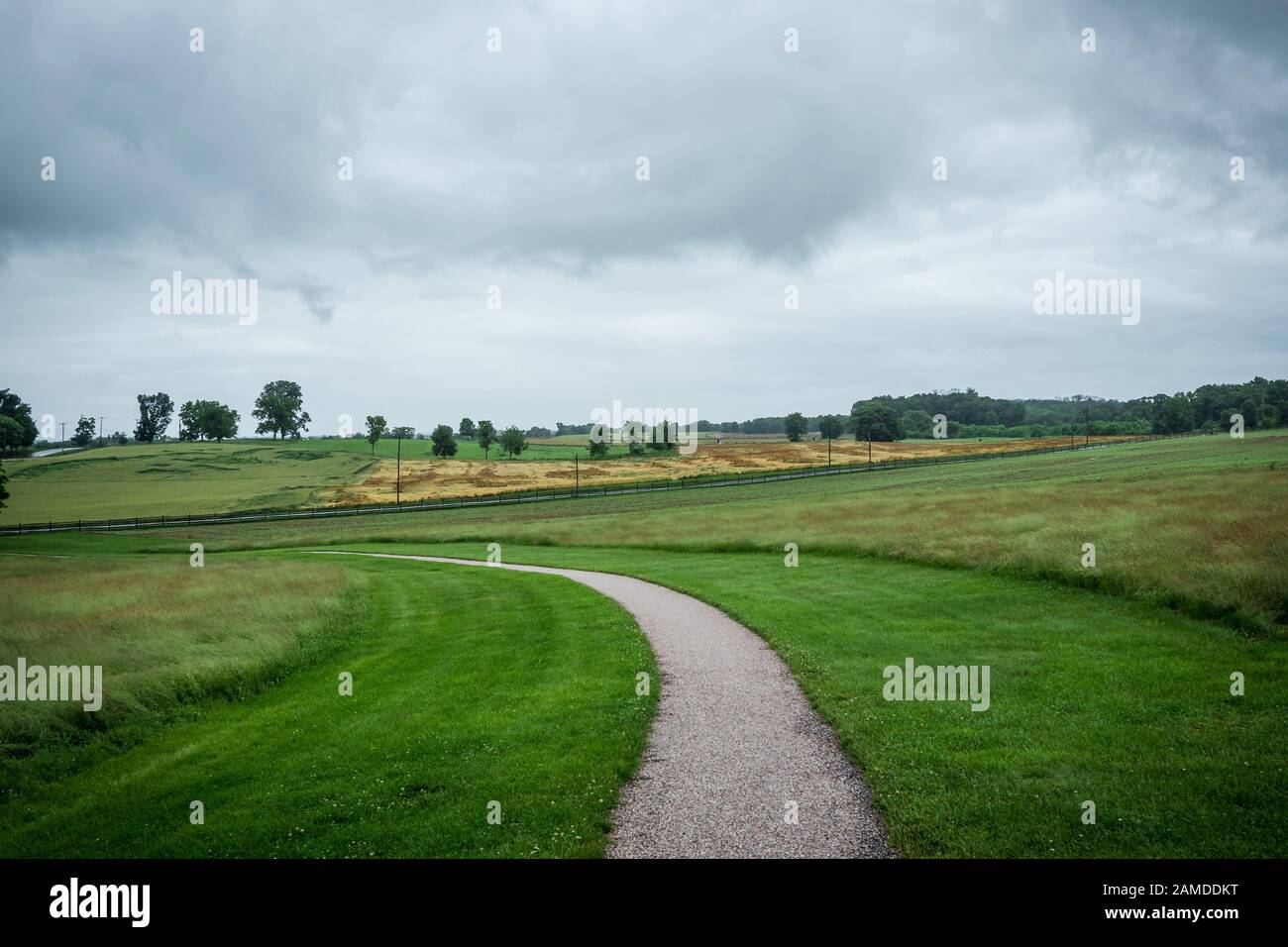 Grass field walking path hi-res stock photography and images - Alamy