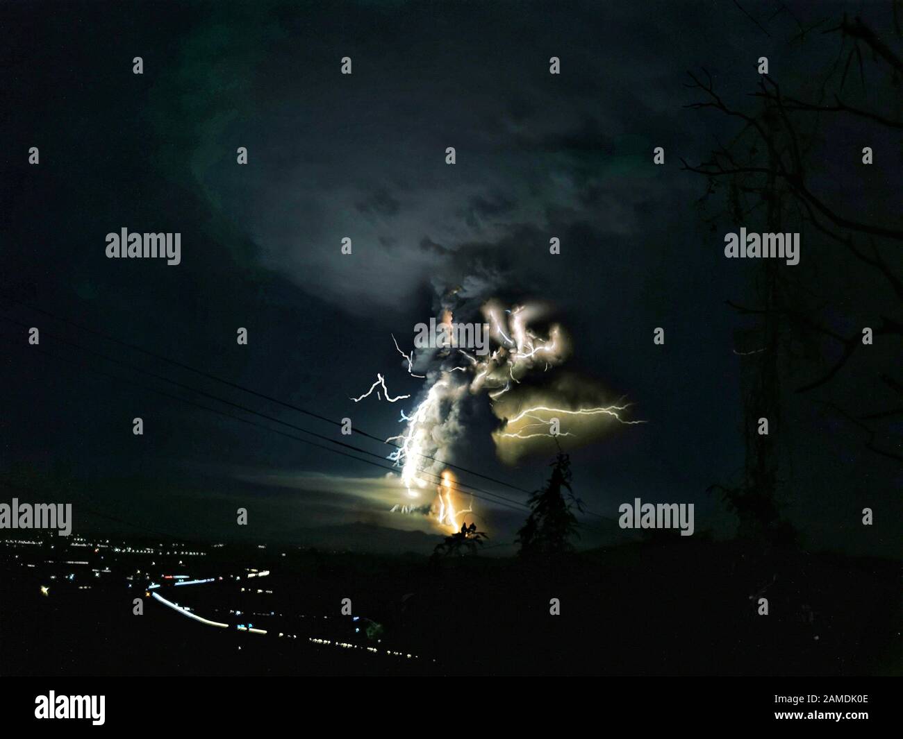 Volcano disaster mitigation hi-res stock photography and images - Alamy