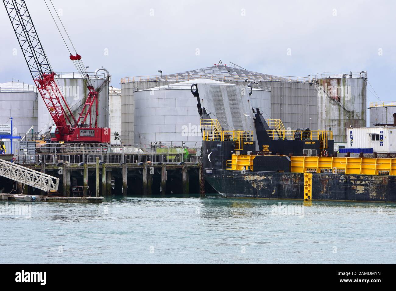 Barge pole hi-res stock photography and images - Alamy