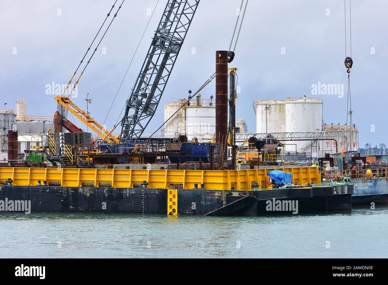 Cylindrical pier hi-res stock photography and images - Alamy