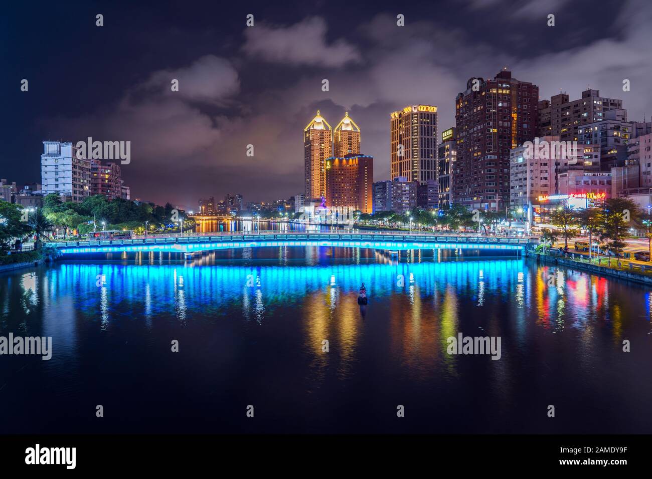 River bridge in taiwan hi-res stock photography and images - Alamy