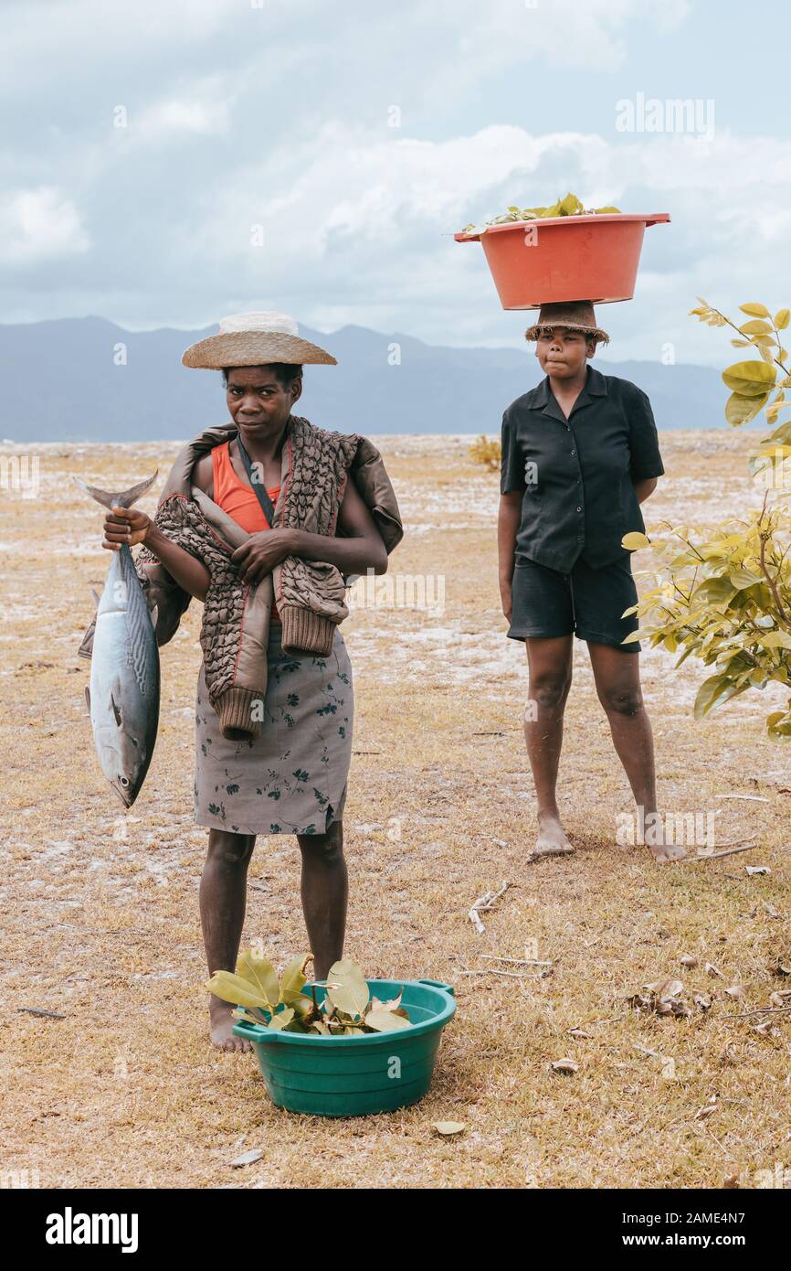Aboriginal people fishing hi-res stock photography and images - Alamy