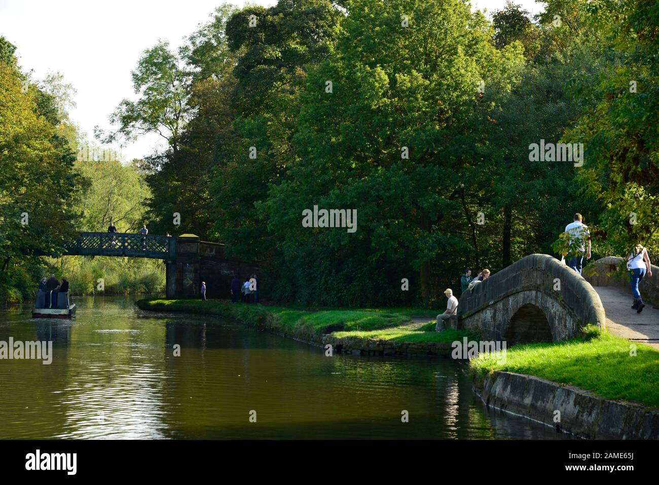 Trip on Leeds-Liverpool canal, United Kingdom Stock Photo - Alamy