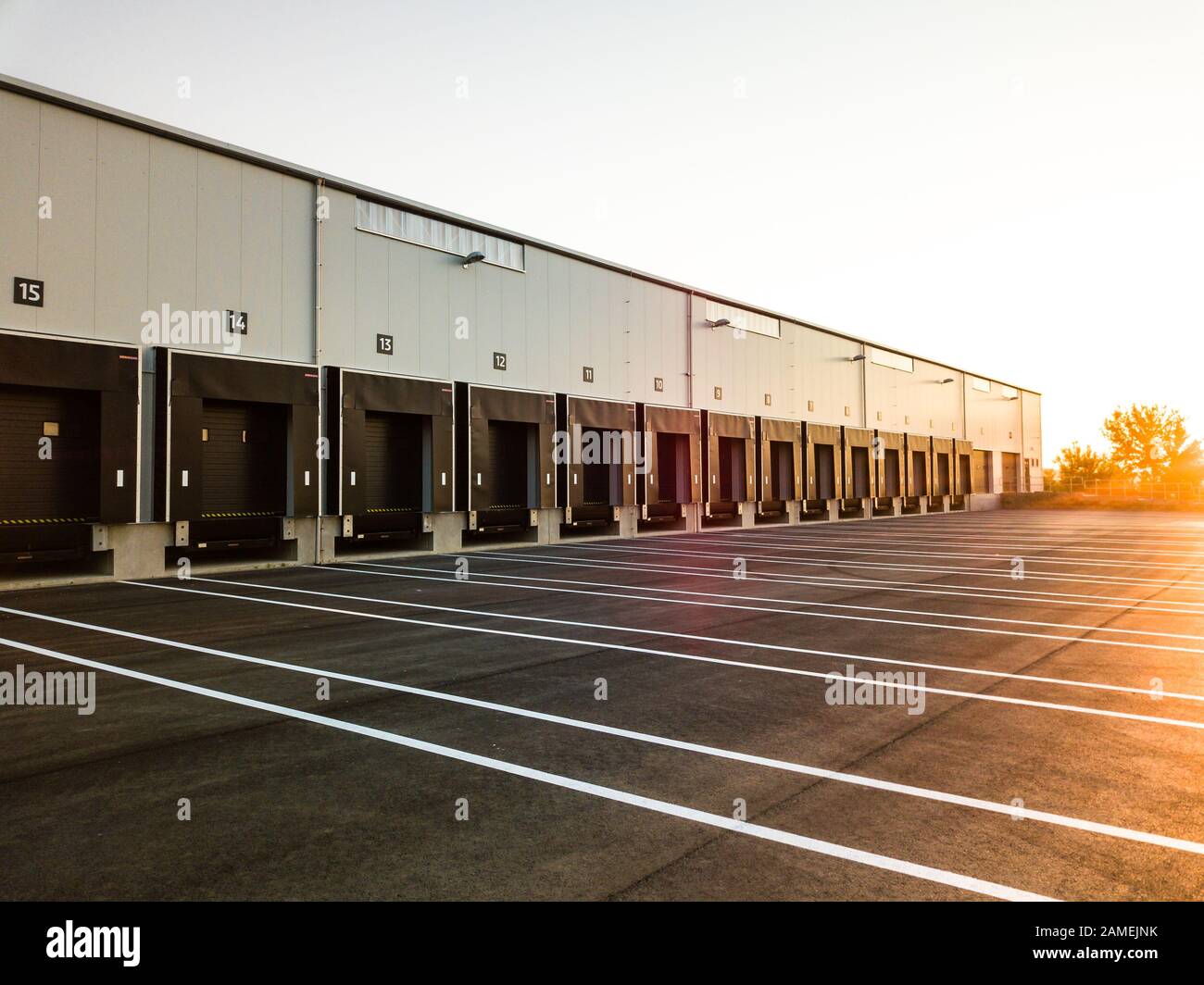 Storage ramps hi-res stock photography and images - Alamy