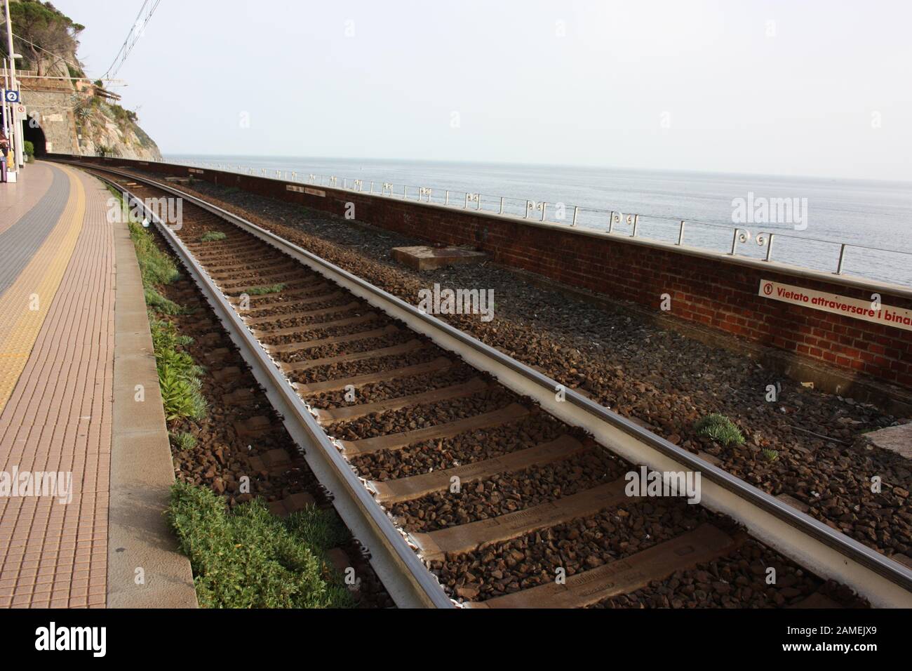 Lonely railroad hi-res stock photography and images - Alamy