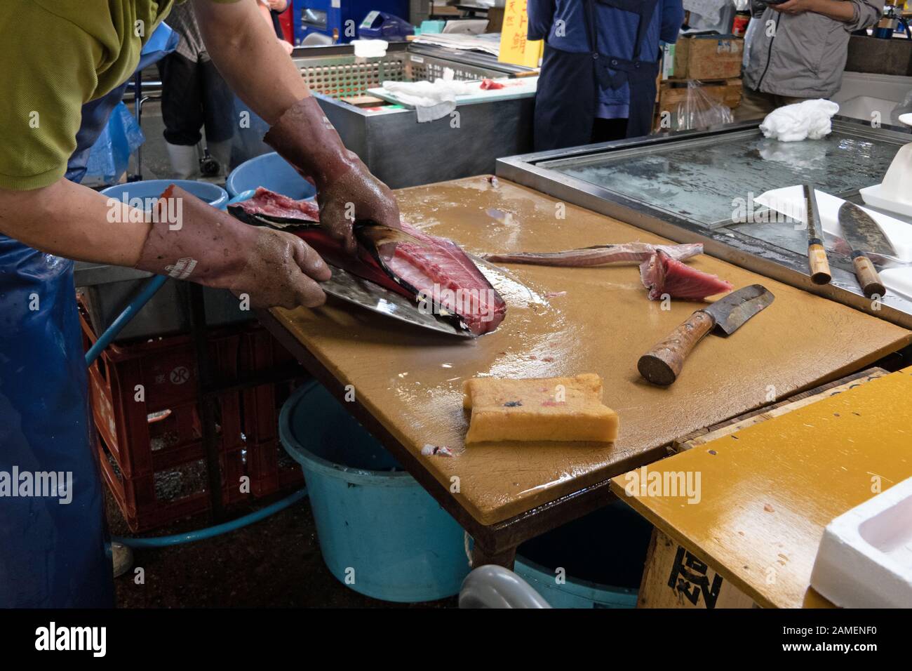 Man chopping meat at meat market hi-res stock photography and images ...