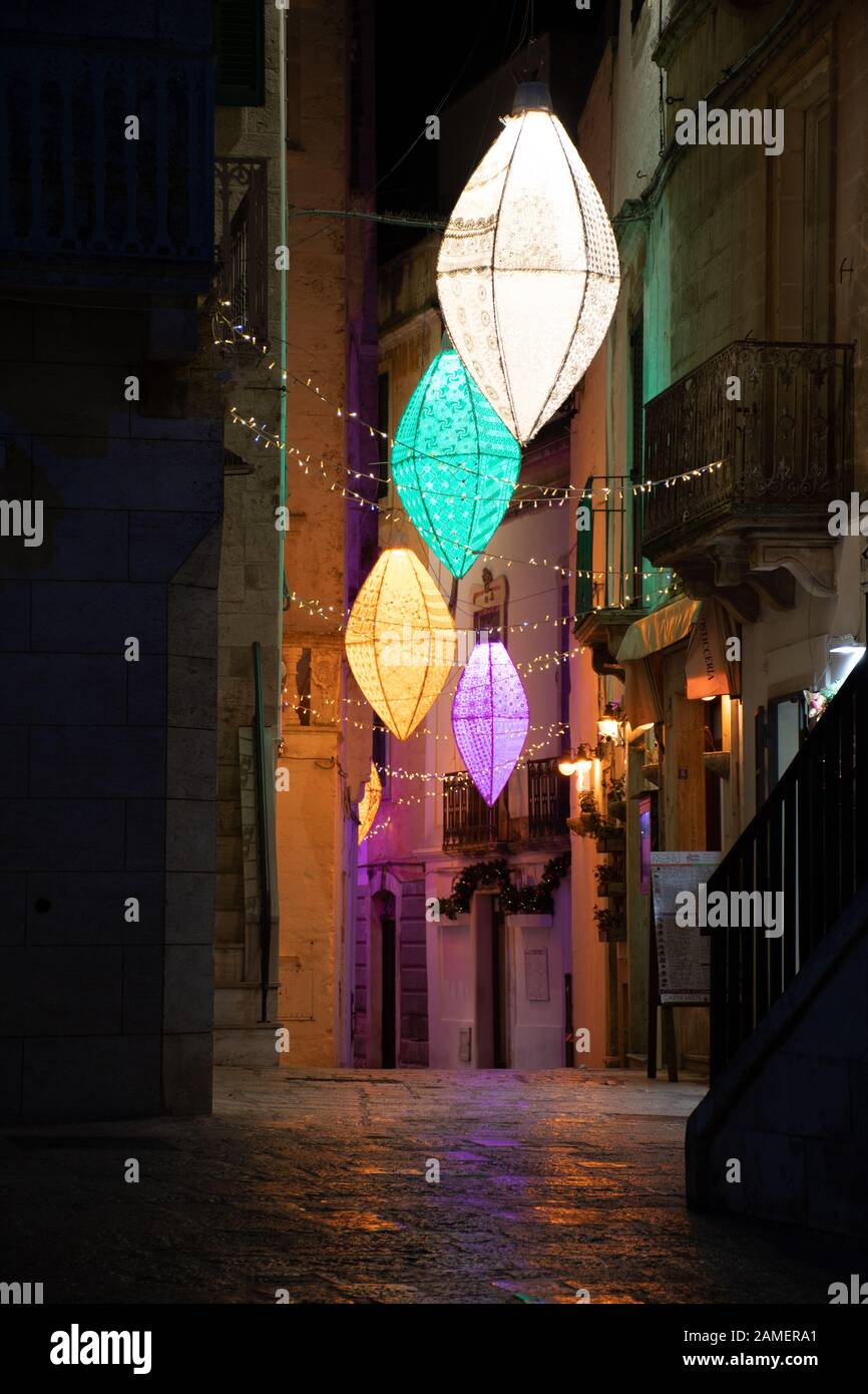 Italian street lights hi-res stock photography and images - Alamy