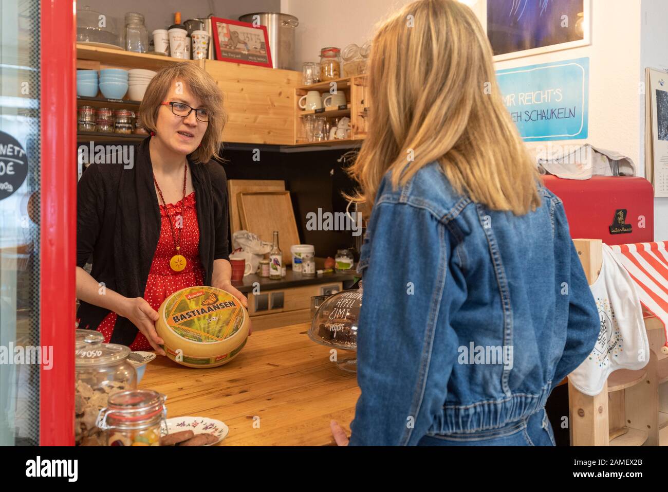 Sarah werner hi-res stock photography and images - Alamy