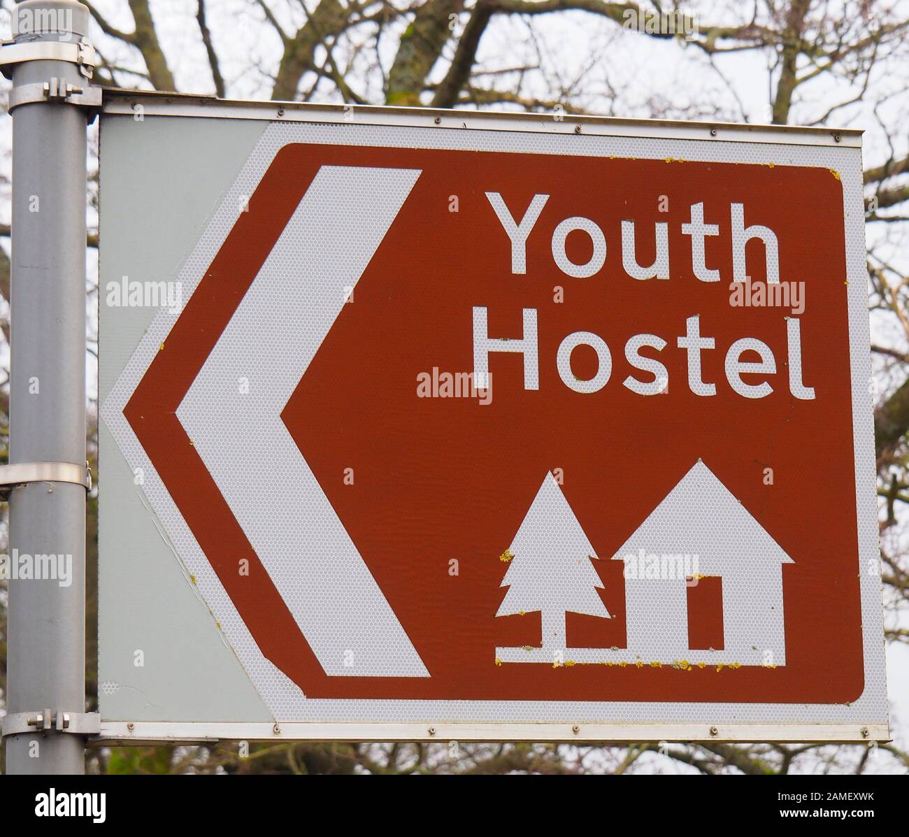Youth hostel signage Stock Photo - Alamy