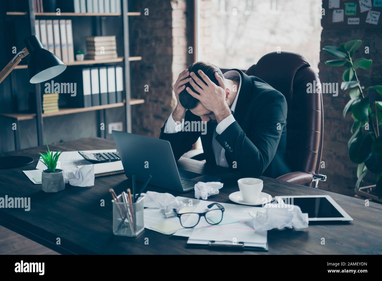 Suit jacket crumpled hi-res stock photography and images - Alamy