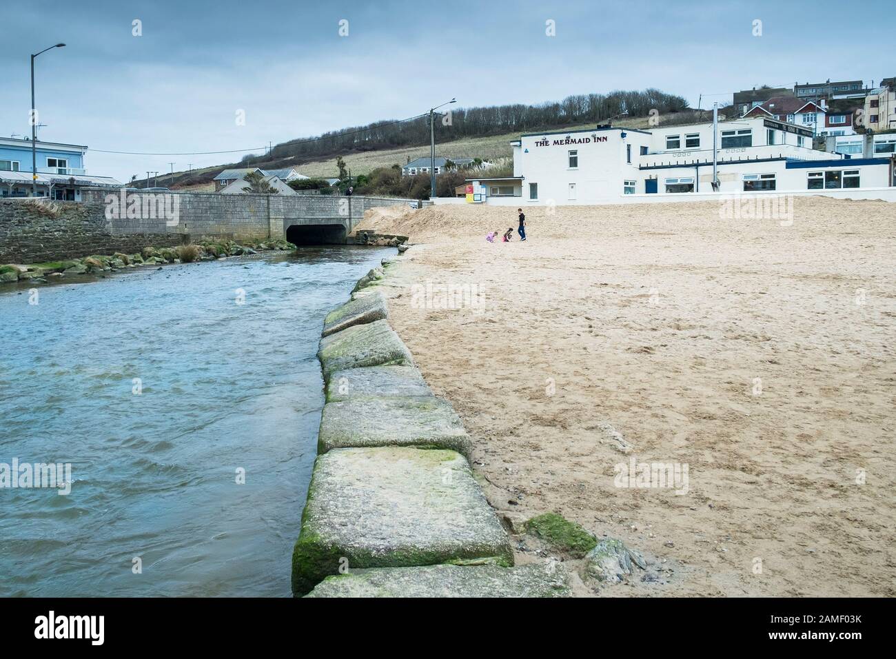 The Mermaid Inn on Porth Beach in Newquay in Cornwall Stock Photo - Alamy