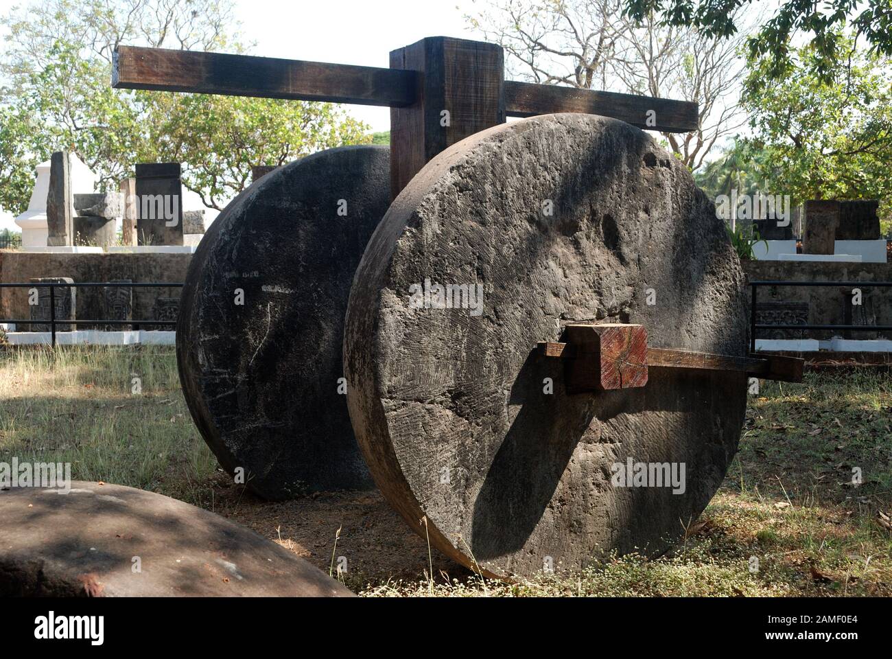 Bull cart wheel hi-res stock photography and images - Alamy