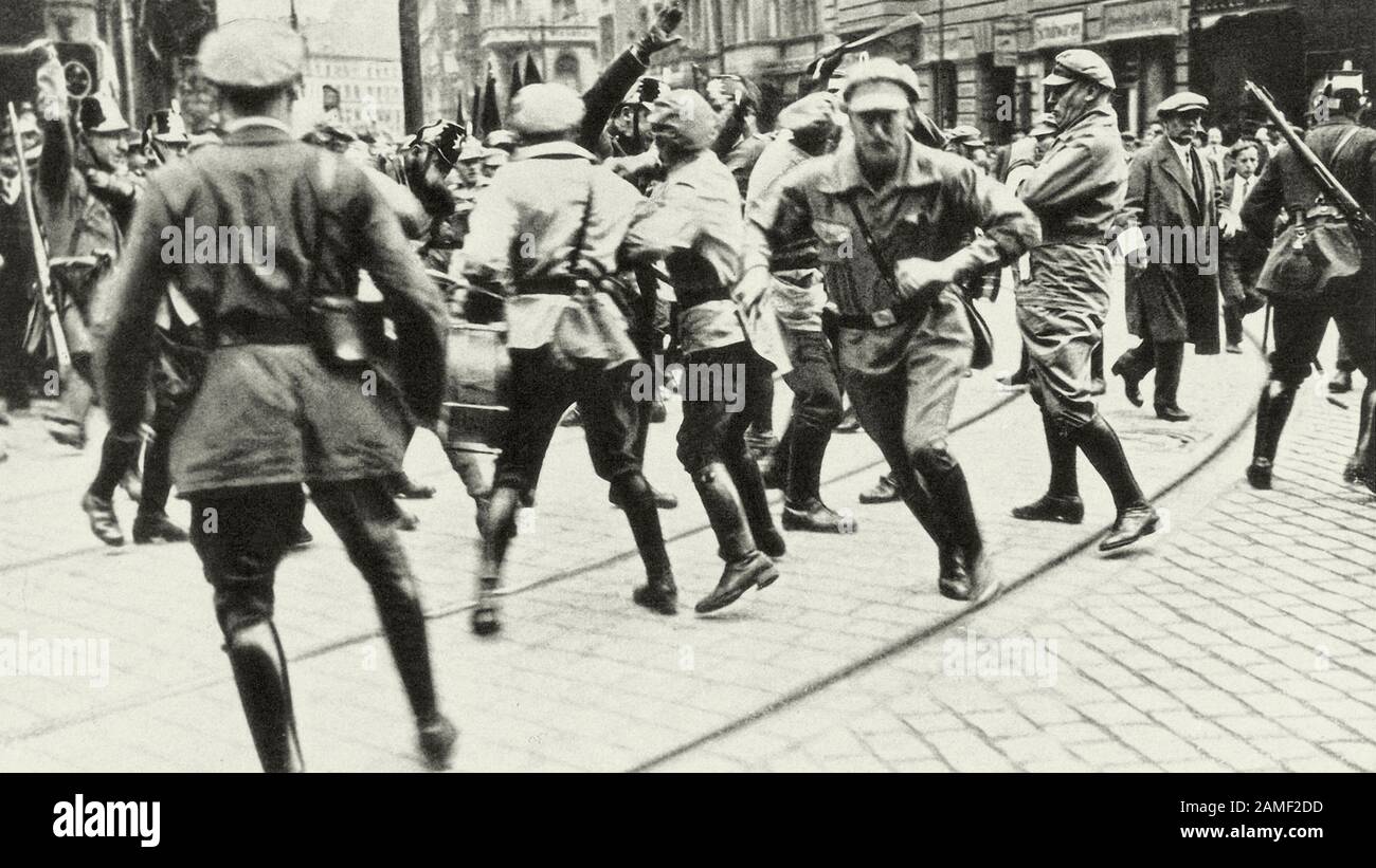 Weimar Berlin Stock Photos & Weimar Berlin Stock Images - Alamy