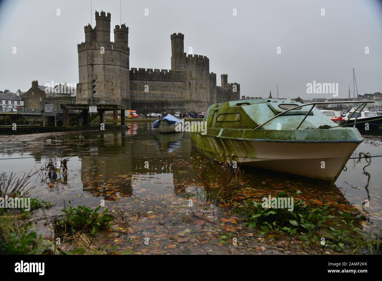 Caernarfon castle queen’s gate hi-res stock photography and images - Alamy