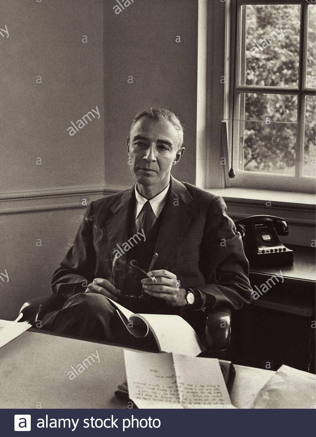 Theoretical Physicist High Resolution Stock Photography and Images - Alamy