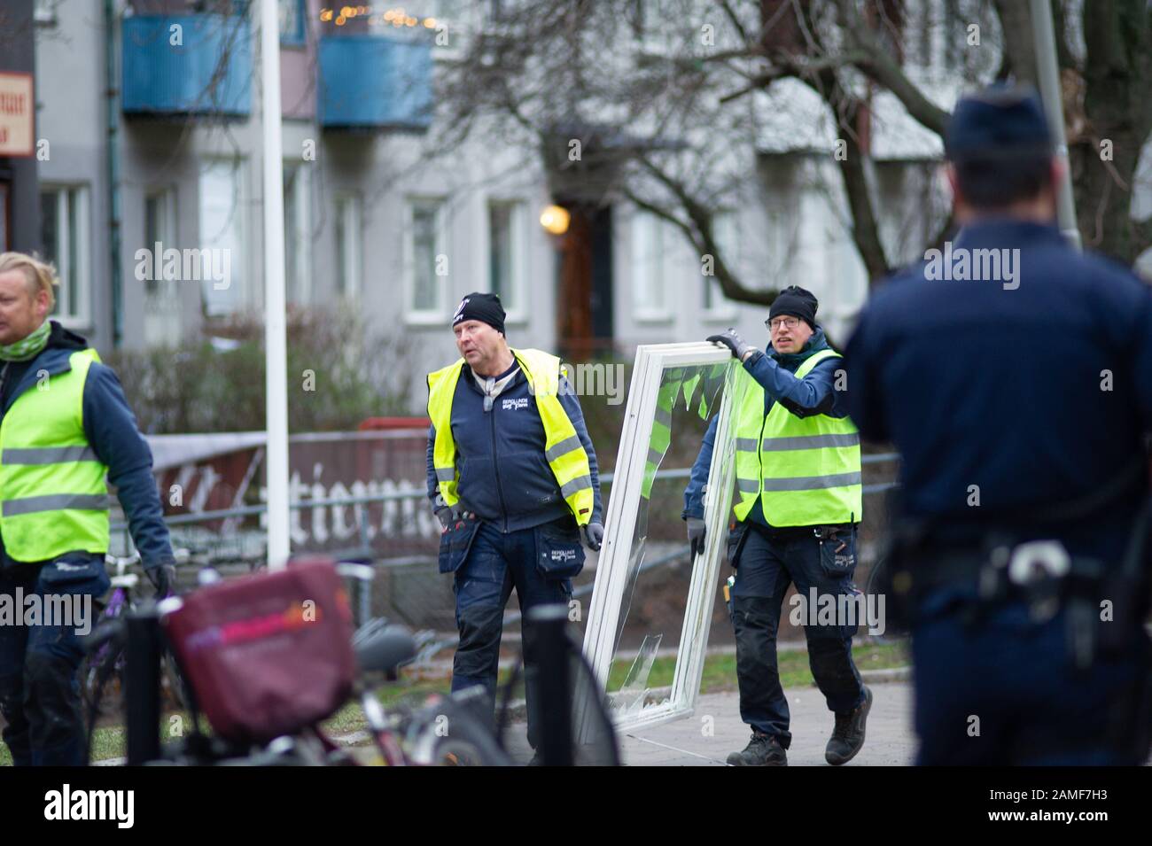 A very powerful explosion occurred at a multi-family house on Östermalm ...
