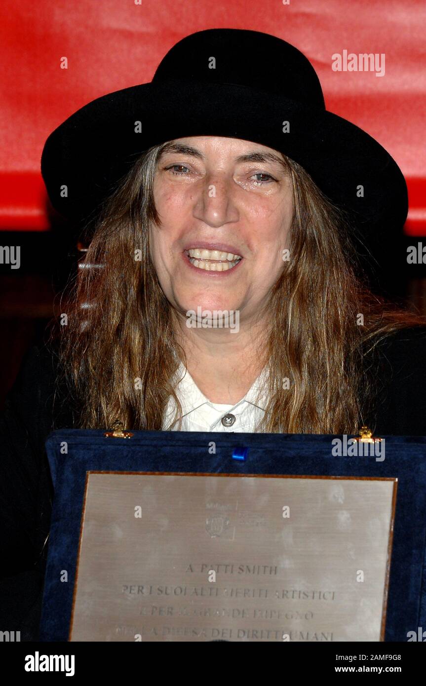 Venue for the peace conference hi-res stock photography and images - Alamy