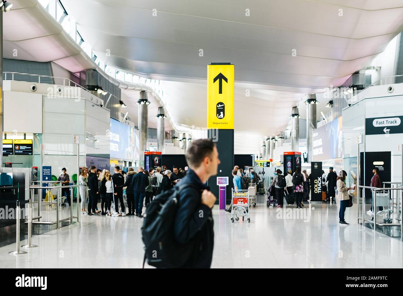 Airport Signage Departures High Resolution Stock Photography and Images ...