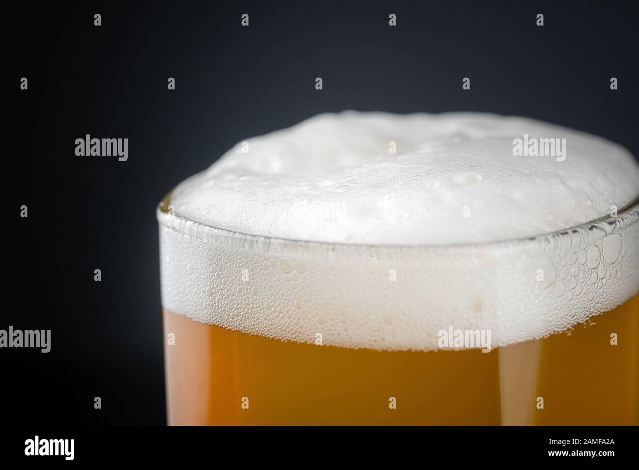 Foamy beer overflowing hi-res stock photography and images - Alamy