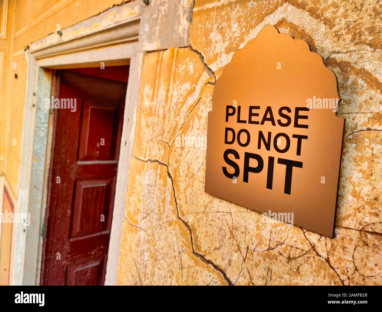 Please don´t spit here hi-res stock photography and images - Alamy