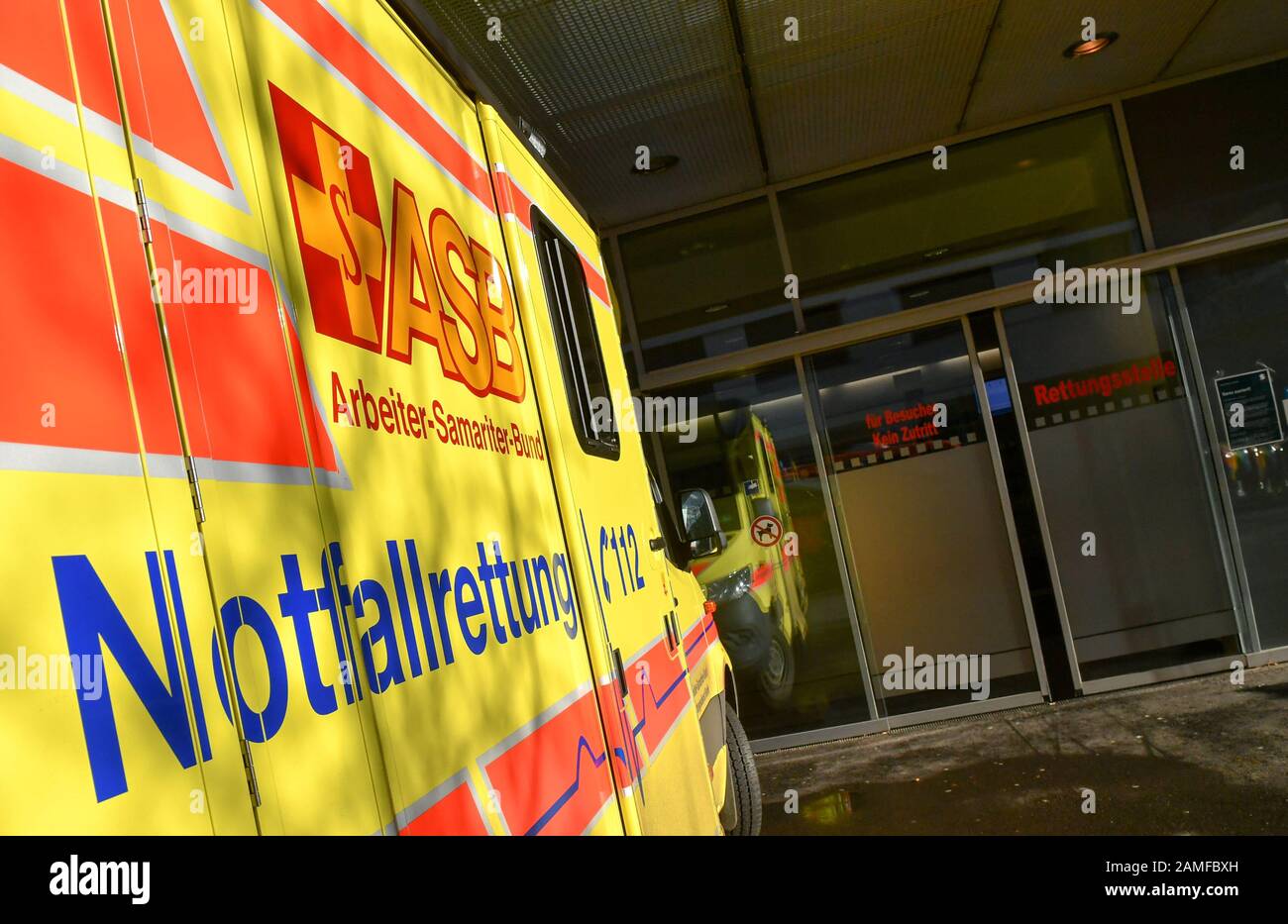 10 January 2020, Berlin: An ambulance of the Arbeiter-Samariter-Bund ...