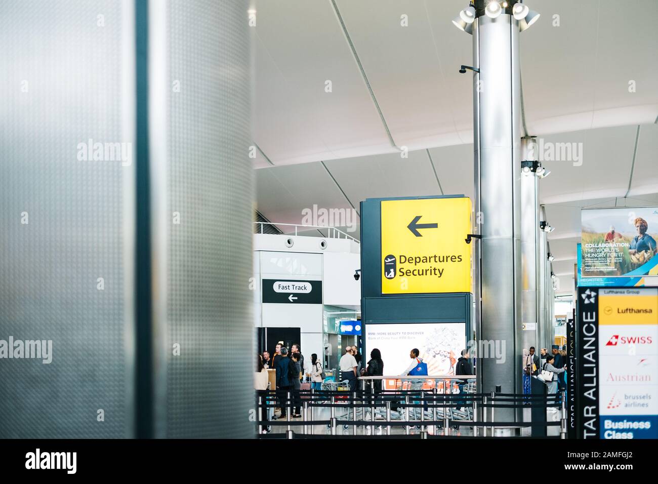 Airport Security Lines High Resolution Stock Photography and Images - Alamy
