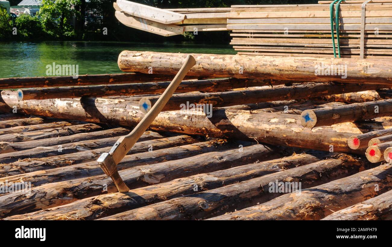 Raft tree trunks hi-res stock photography and images - Alamy
