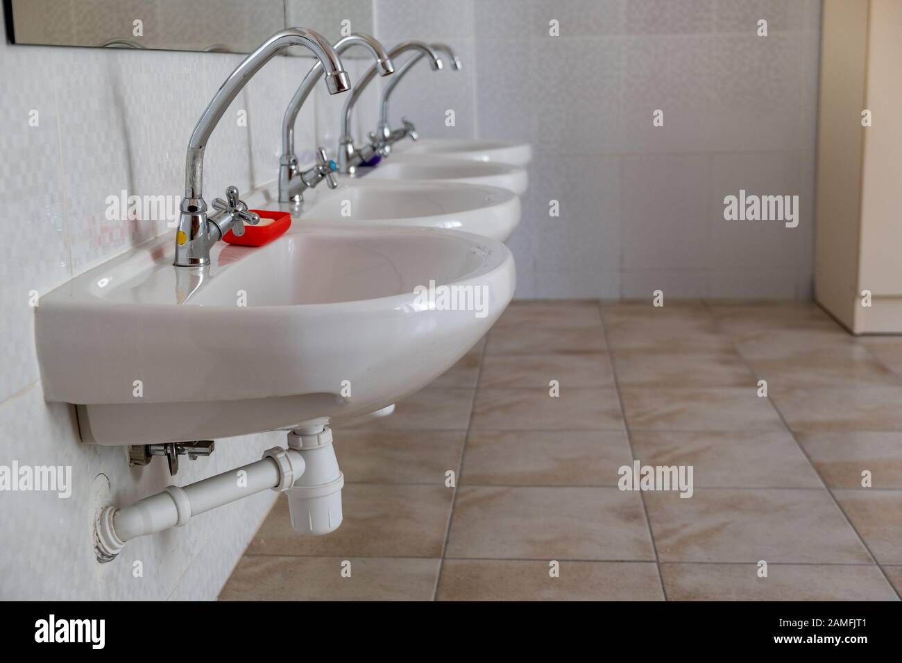 Interior school sink washbasin hi-res stock photography and images - Alamy